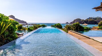 5 piscinas exteriores 