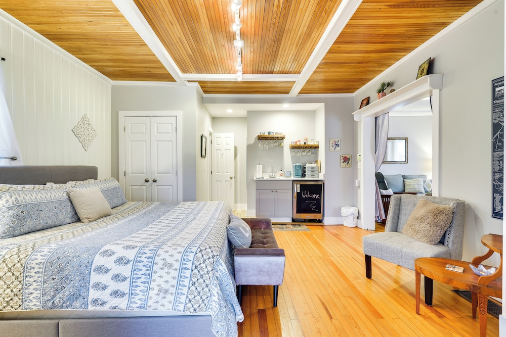 Historic Bemus Point Studio W/ Porch: Walk To Lake - Bemus Point
