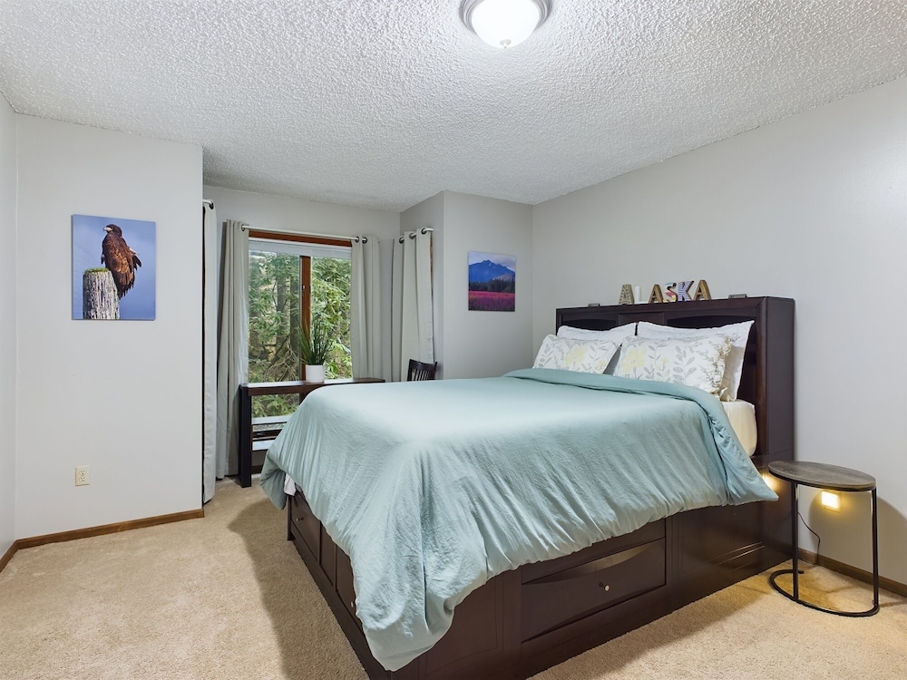 Updated Duplex With Mountain & Filtered Water View - Juneau, AK