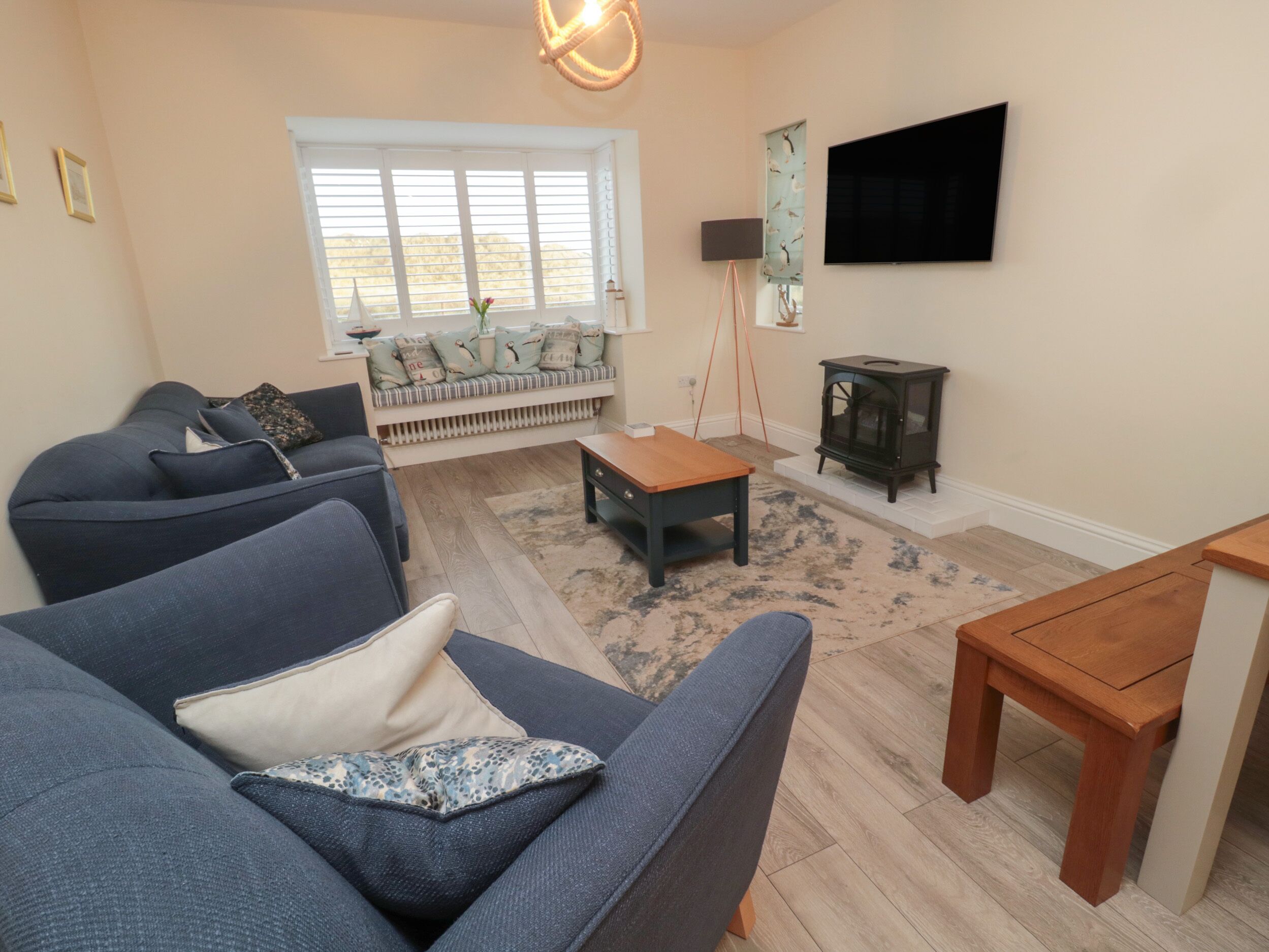 Bamburgh Dunes, Pet Friendly, Country Holiday Cottage In Seahouses - Bamburgh