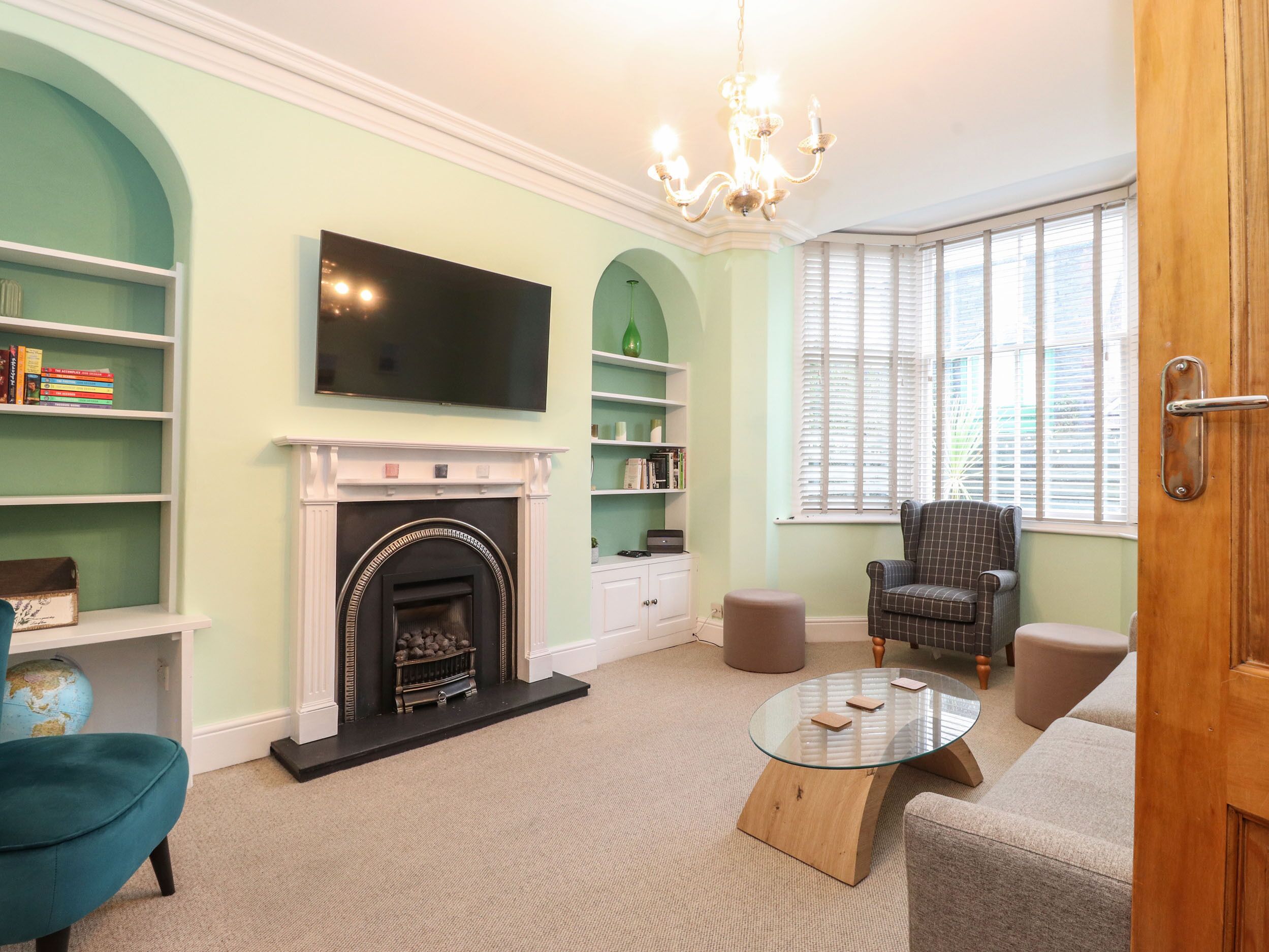 Blencathra, Pet Friendly, Character Holiday Cottage In Keswick - Keswick