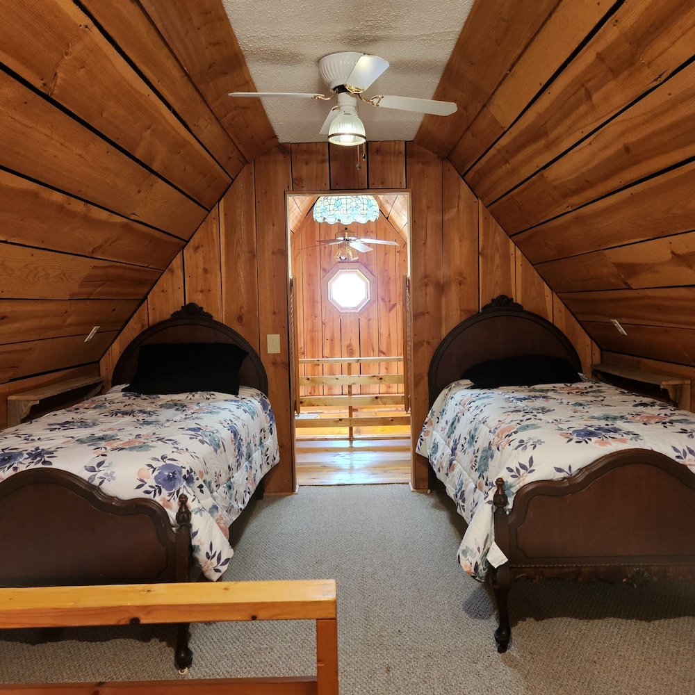 Agapé Cabin Lyfe Near Cave Run Lake - Menifee County