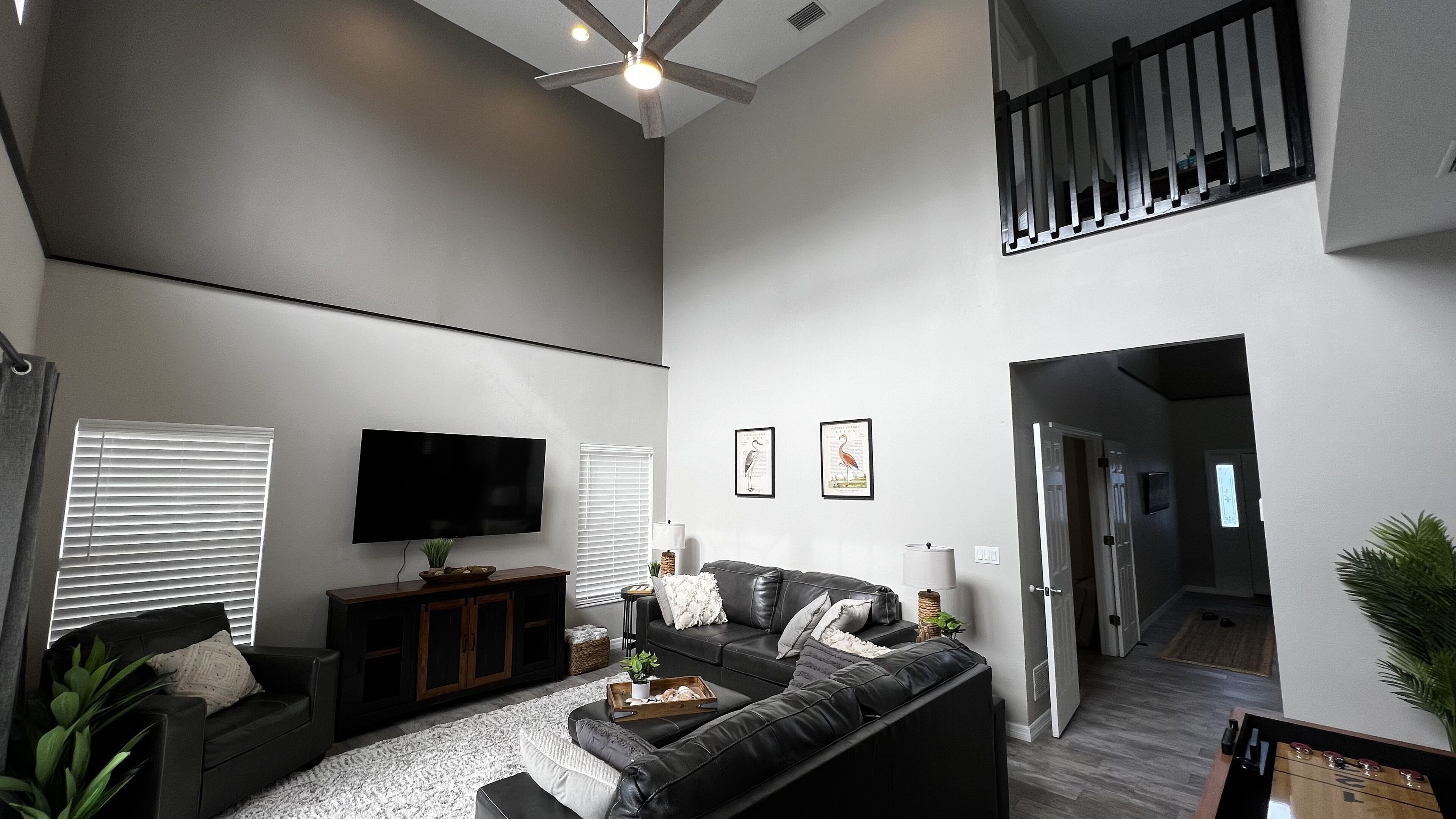 Family Friendly Activities For All Ages! Pool, Golf, Corn-hole, Fishing & More! - Bradenton, FL