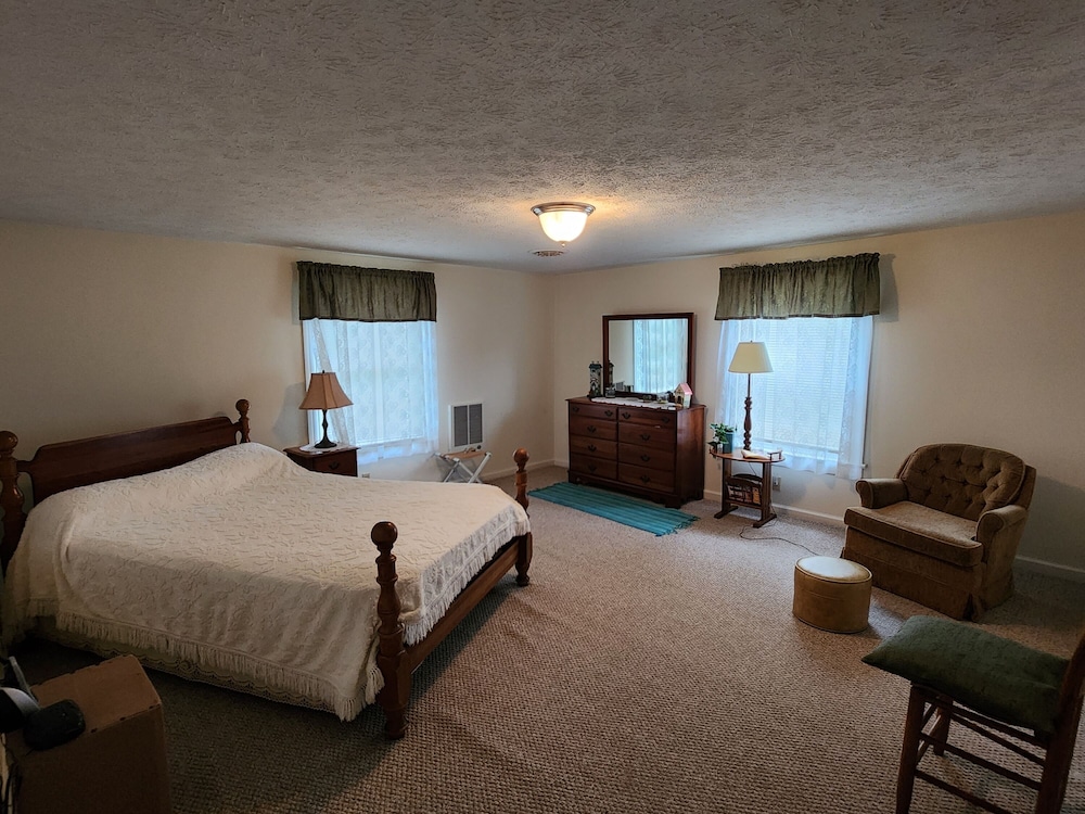 Welcome To Apple Valley Va - Minutes From The Peaks Of Otter - Bedford, VA