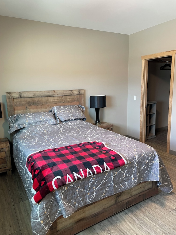 🐾 Welcome To Bearspaw- Your Curated Yukon Retreat. - Yukon