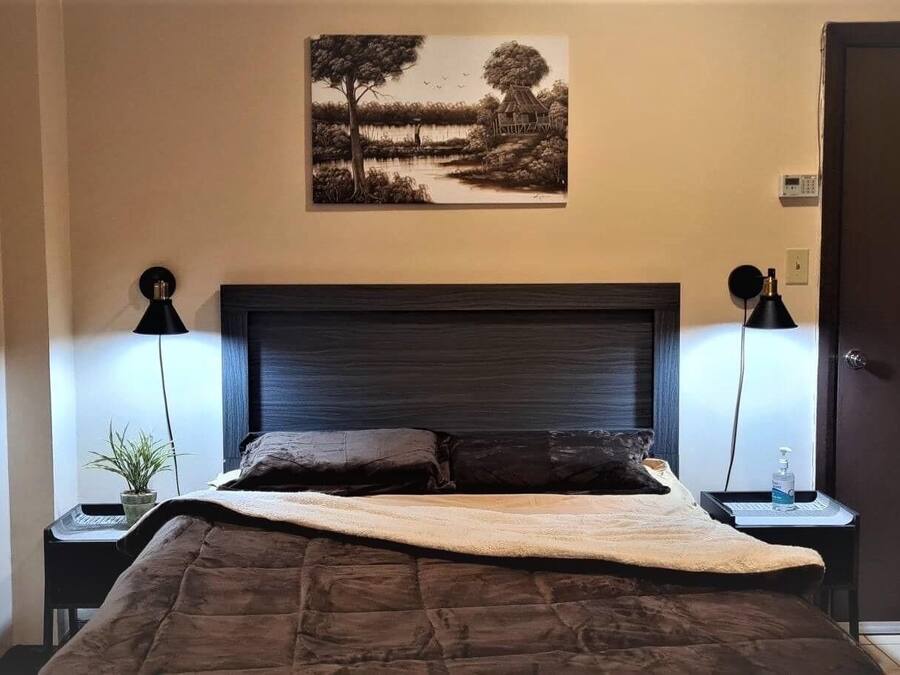 Apartamento Básico em Condomínio Fechado | 1 quarto, com mobília individualizada, secretária