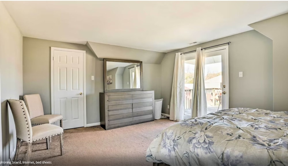 Farmhouse Apt That's Another Home Away From Home Near Philadelphia!! - Rowan University, Glassboro
