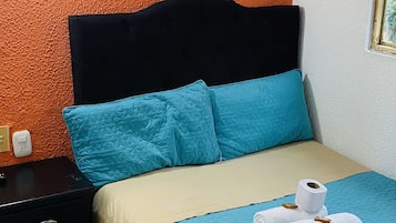 Quarto Básico | Wi-fi grátis, roupa de cama fornecida