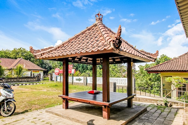 Oyo 91053 Desa Wisata Gilimanuk - Malang