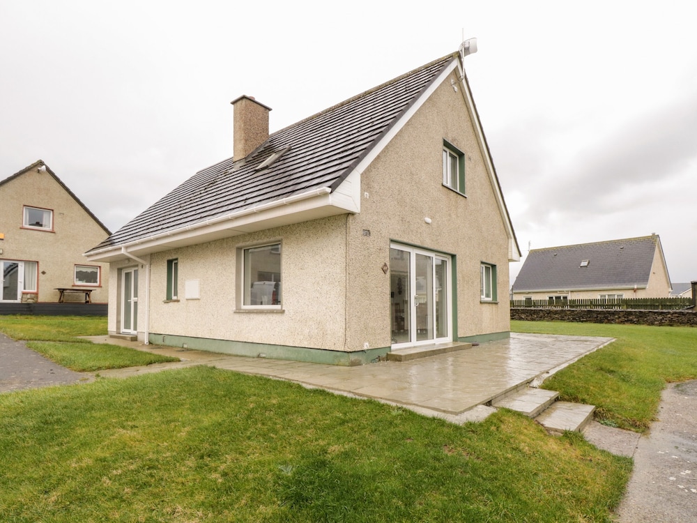 38 Carrowhubbock Holiday Village - Enniscrone