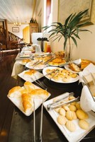 Pequeno-almoço continental diário incluído