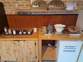 Pequeno-almoço completo diário incluído 
