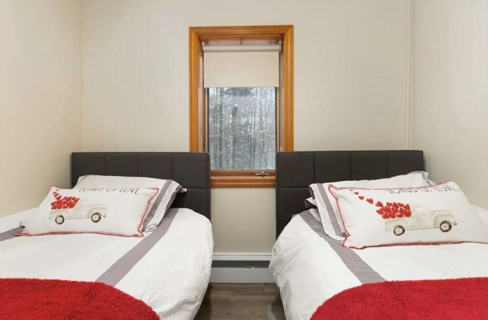 Modern Luxury Villa Near Mount Snow. Your Vermont Retreat Awaits ...