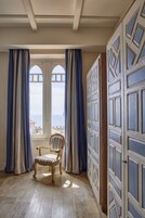 JUNIOR SUITE EXECUTIVE VISTA MARE | Roupa de alta qualidade, camas de colchão pillowtop, minibar