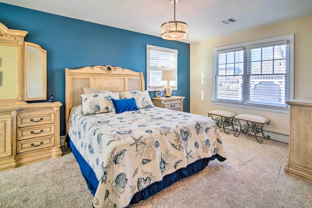 Waterfront Beach Haven West Home W/ Boat Dock - Surf City, NJ