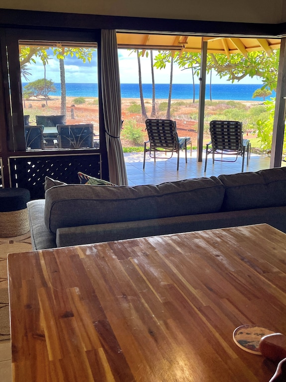 Oceanfront Cottage 5a - Hawaii