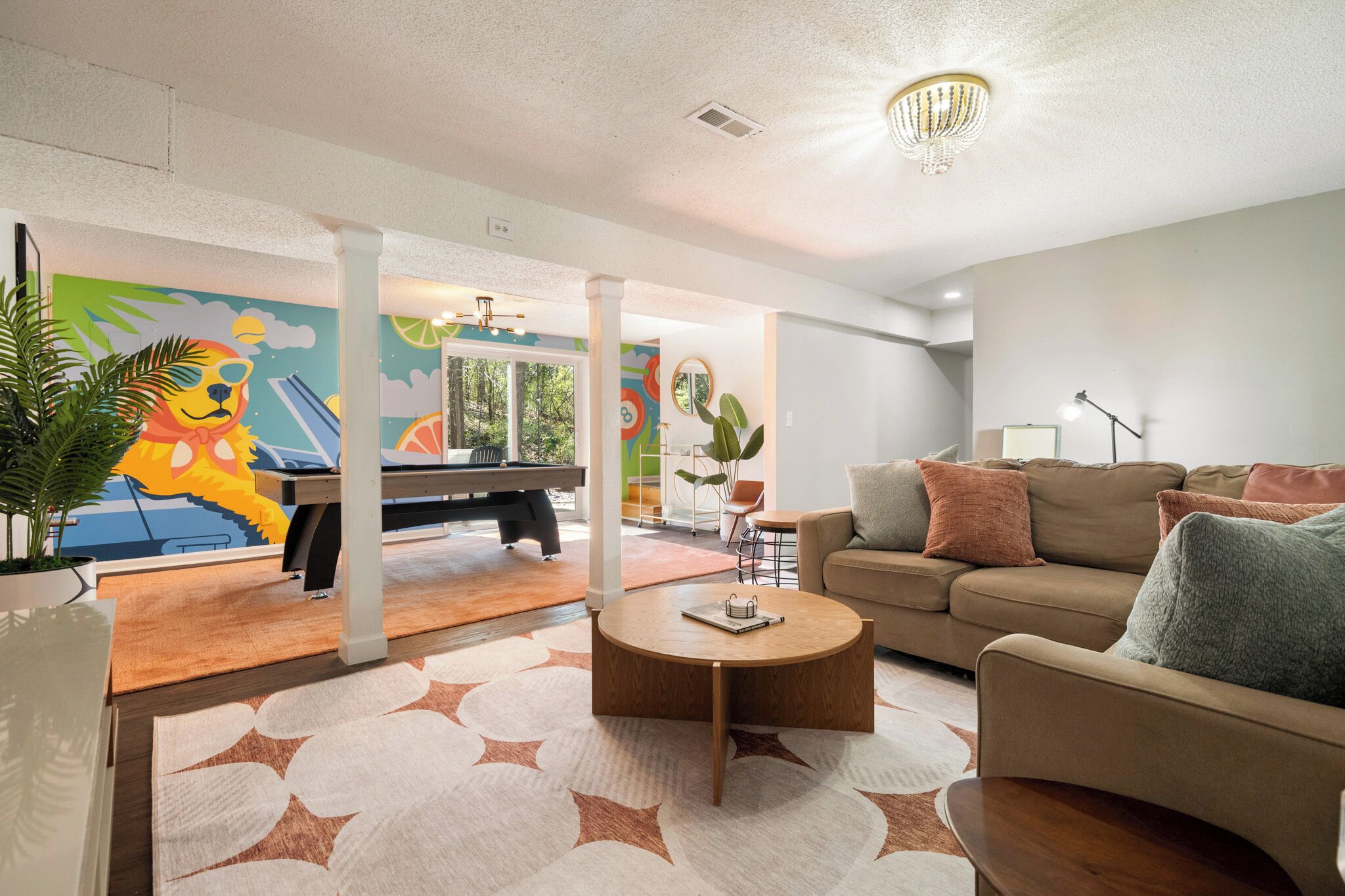 Retro Resort Inspired Home 7 Min From Dt Raleigh - Raleigh, NC