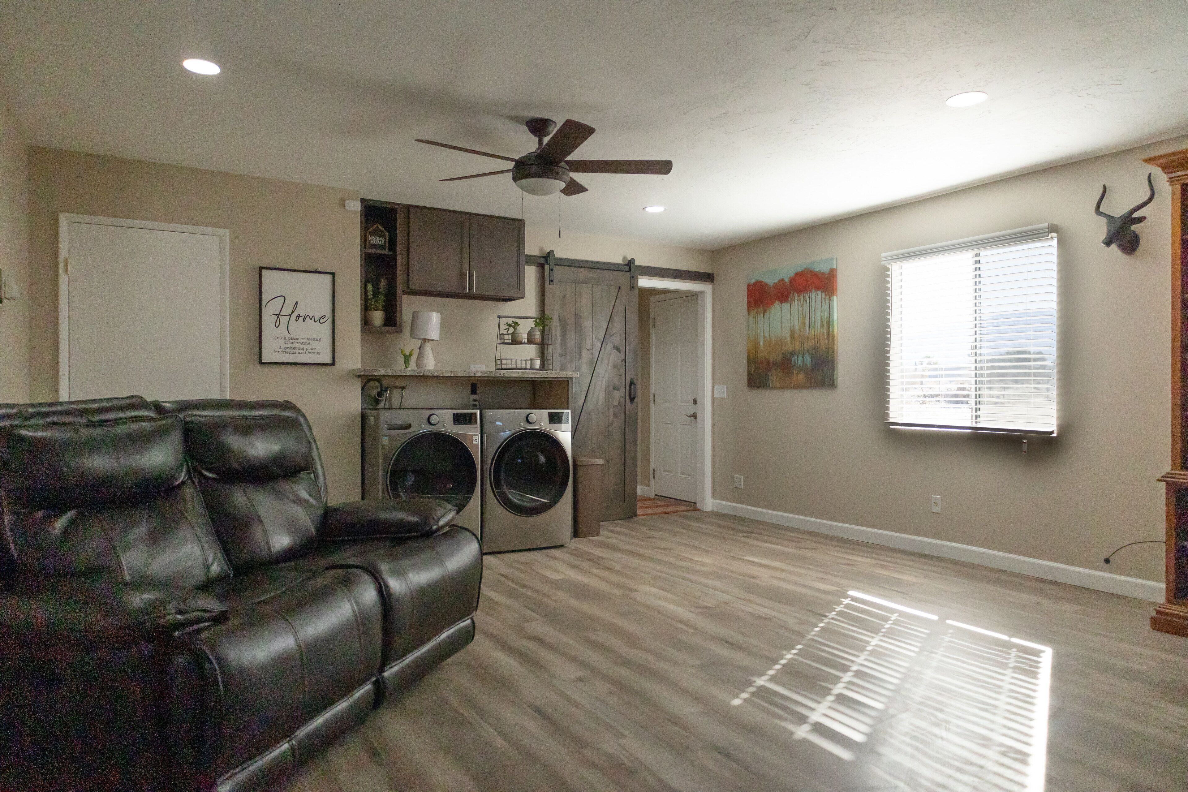 Off-roaders Rejuvinate At The Cozy Corral! - Lucerne Valley, CA