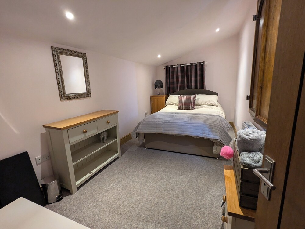 Cozy Cottage Close To Haworth Sleeps 2 With Garden - Haworth
