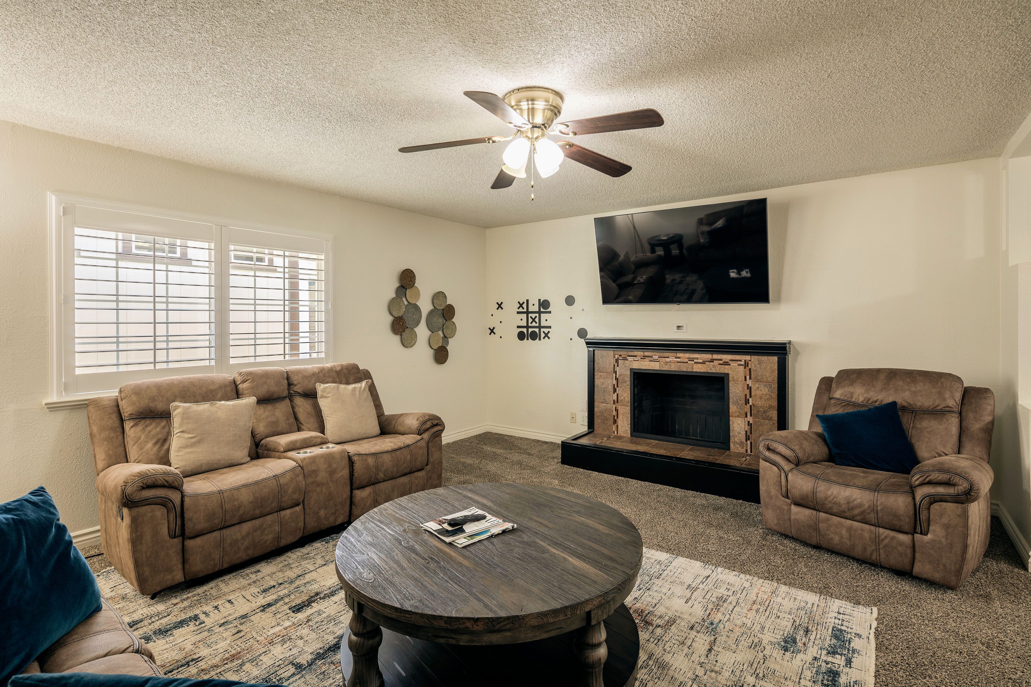 Hot Tub & Pool With 5 Cozy Bedrooms - Fresno, CA