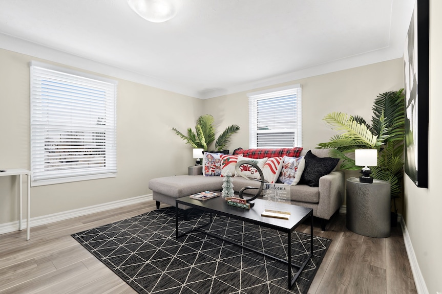 3br Family Friendly Retreat Free Parking, Wine & Netflix 5 Mins From The Falls. - Niagara Falls