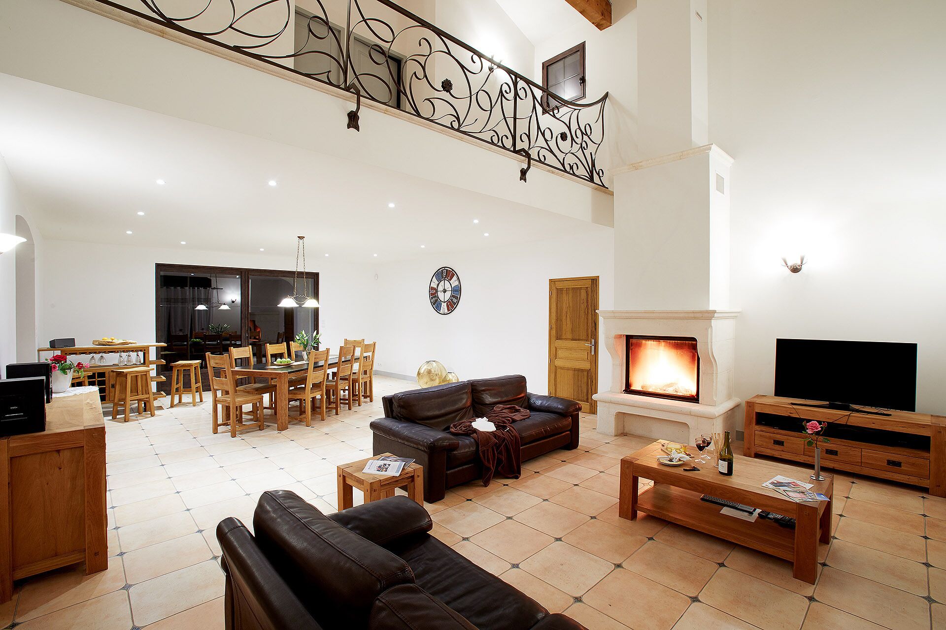 Villa Rose - A Spacious Luxury Villa,  Private Pool & Garden,10 Min Walk To Uzes - Uzès