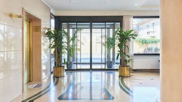 Entrada (vista interior)