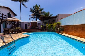 Piscina externa
