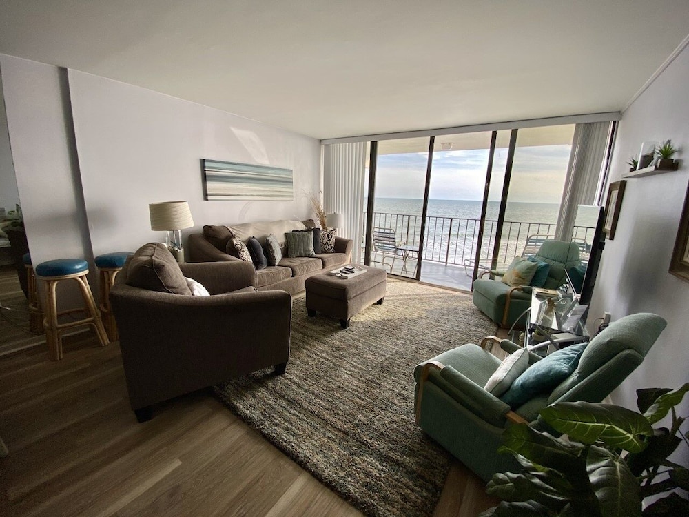 Royal Garden Resort 415 2 Bedroom Condo By Redawning - Surfside Beach