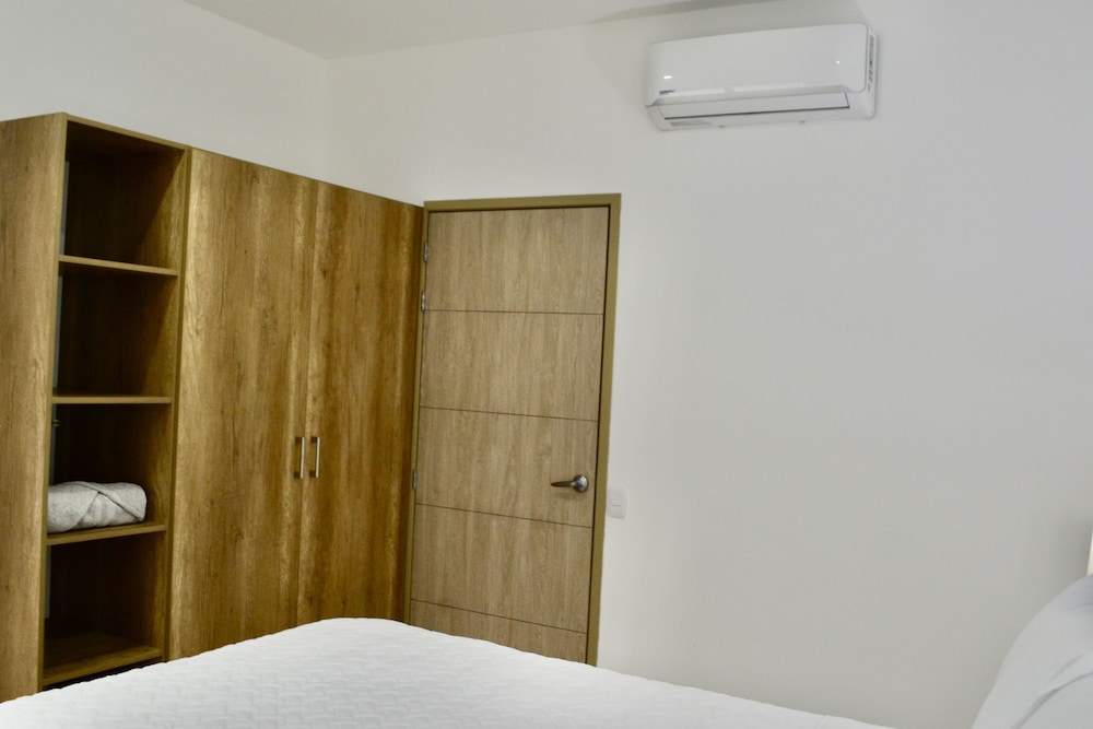 New Luxury 3 Bedroom Condo W/Terrace - San Salvador | Vrbo