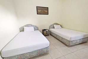 Quarto duplo standard | Wi-Fi de cortesia, roupa de cama