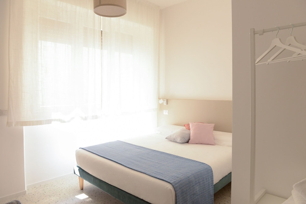Freshly Refurbished Room With All Comfort - Perfect Location! - Porto Sant'Elpidio