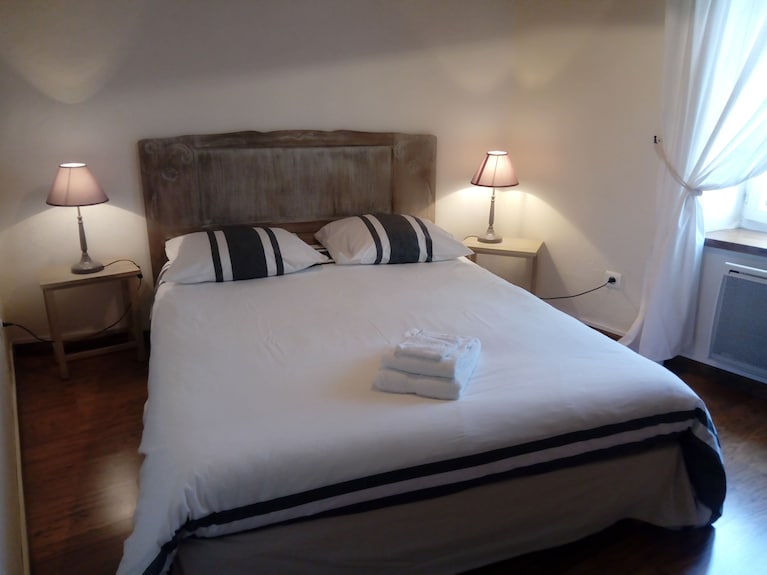 Enchanting And Bucolic Setting Ideal For Family Holidays. - Lot