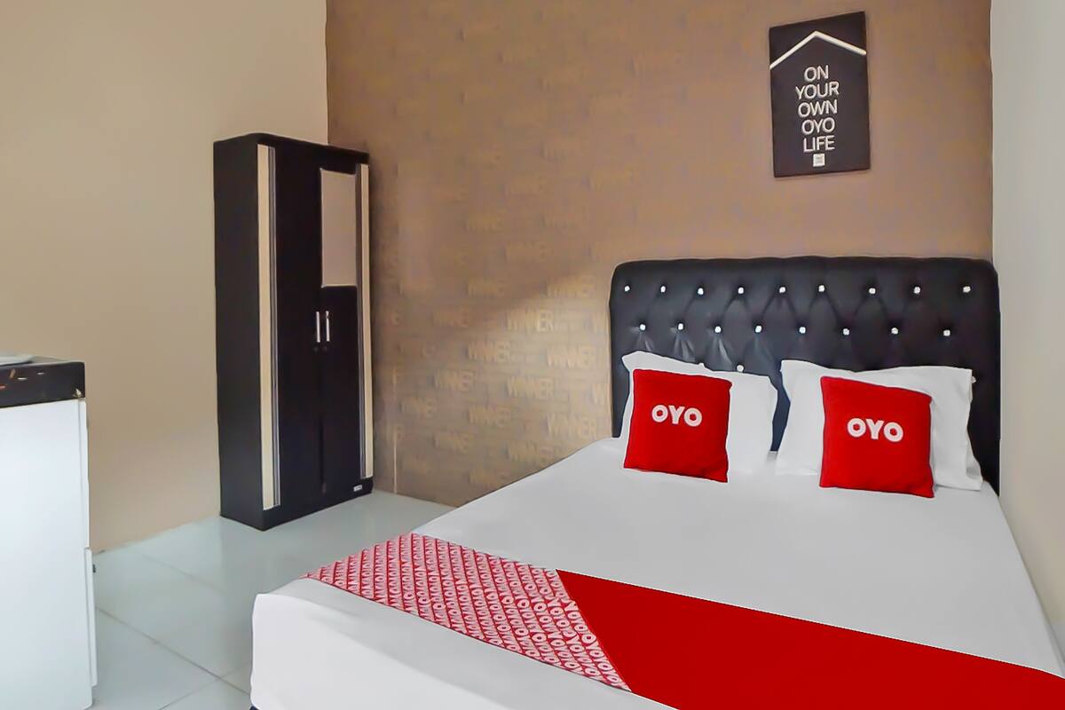 Quarto casal standard | Escrivaninha, Wi-Fi de cortesia, roupa de cama