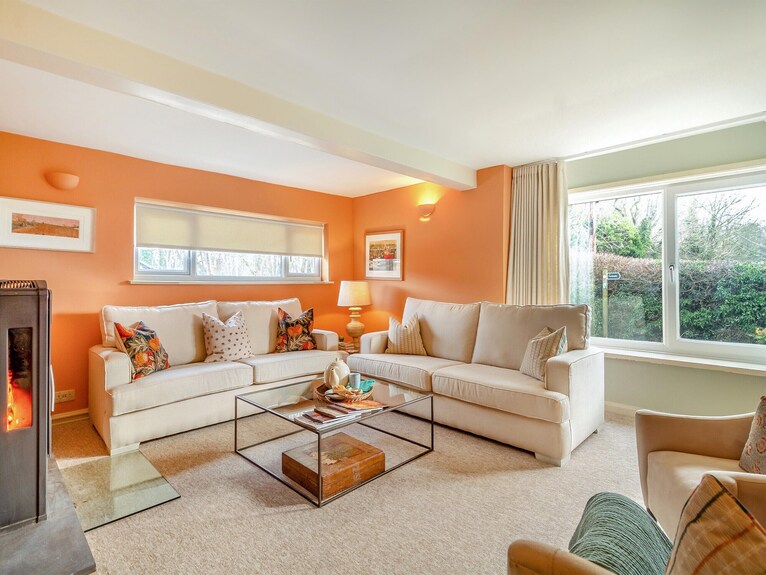 3 Bedroom Accommodation In Saxmundham - Suffolk