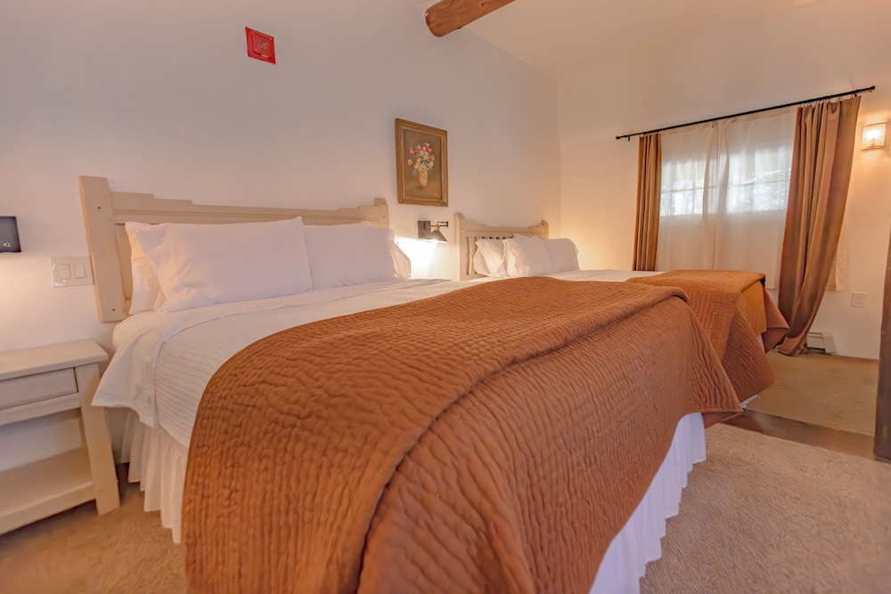 Family Suite W/ Mountain View - 11 - Taos, NM