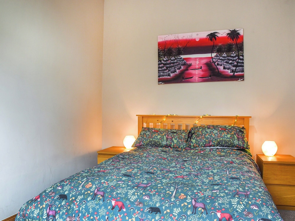 1 Bedroom Accommodation In Llanfynydd - Carmarthenshire