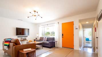 Casa, 4 quartos | Sala de estar