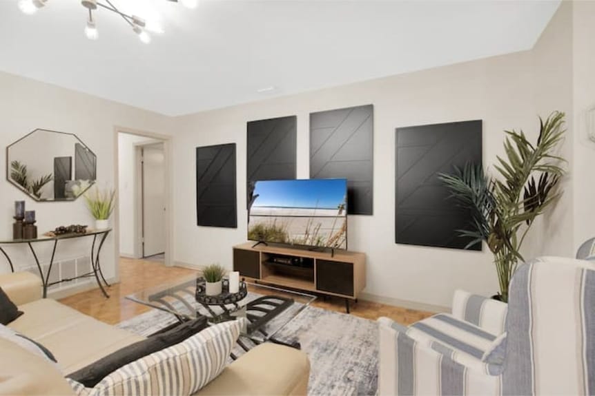 Stylish & Cozy Midtown Home Away From Home - モビール, AL