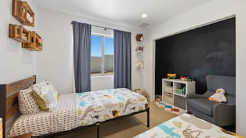 Casa, 3 quartos | 3 quartos, com decoração personalizada, com mobília individualizada