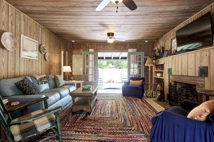Vacation Time! Spacious Newly Remodeled Retreat With All The Comforts To Unwind. - Wilmington, NC