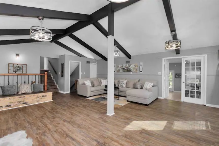 Modern Farmhouse 4 Bedroom Home Away From Home - モビール, AL