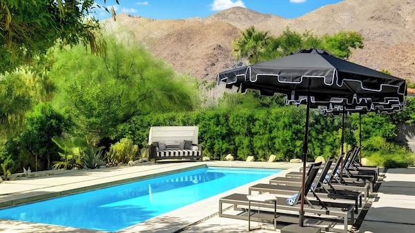 Modern Oasis W/ Pool, Patio Lounge, & Mountain Views Palo Verde By Avantstay - Palm Springs, CA