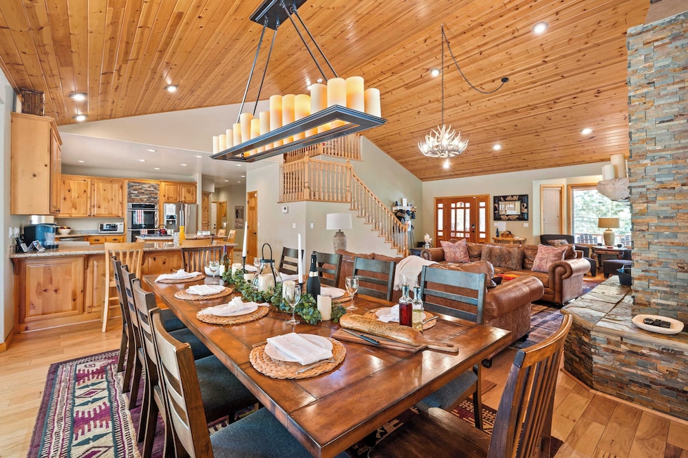 Linaker Lodge By Avantstay Gorgeous Cabin In Big Bear W/ Views - Big Bear, CA