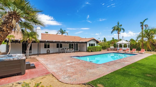 Catalina By Avantstay Fully Remodeled Palm Springs Haven + Pool Permit#3432 - Palm Springs, CA