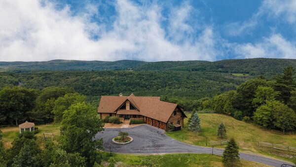 Chester By Avantstay Amazing Views, Secluded Home, A True City Escape! - Mount Washington State Forest, Mt Washington