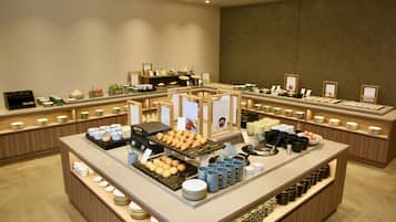 Café da manhã com buffet todos os dias mediante uma taxa