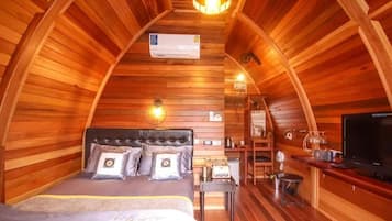 Quarto Duplo | Minibar, cortinas/cortinados opacos, Wi-fi grátis