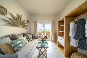 Quarto casal, várias camas, sacada, vista para o mar (08) | Roupas de cama premium, cofres nos quartos