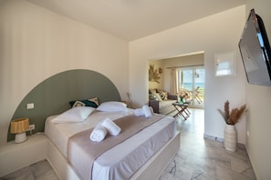 Quarto Duplo, várias camas, varanda, vista para o mar (08) | Roupa de alta qualidade, cofre no quarto, ferro/tábua de engomar 